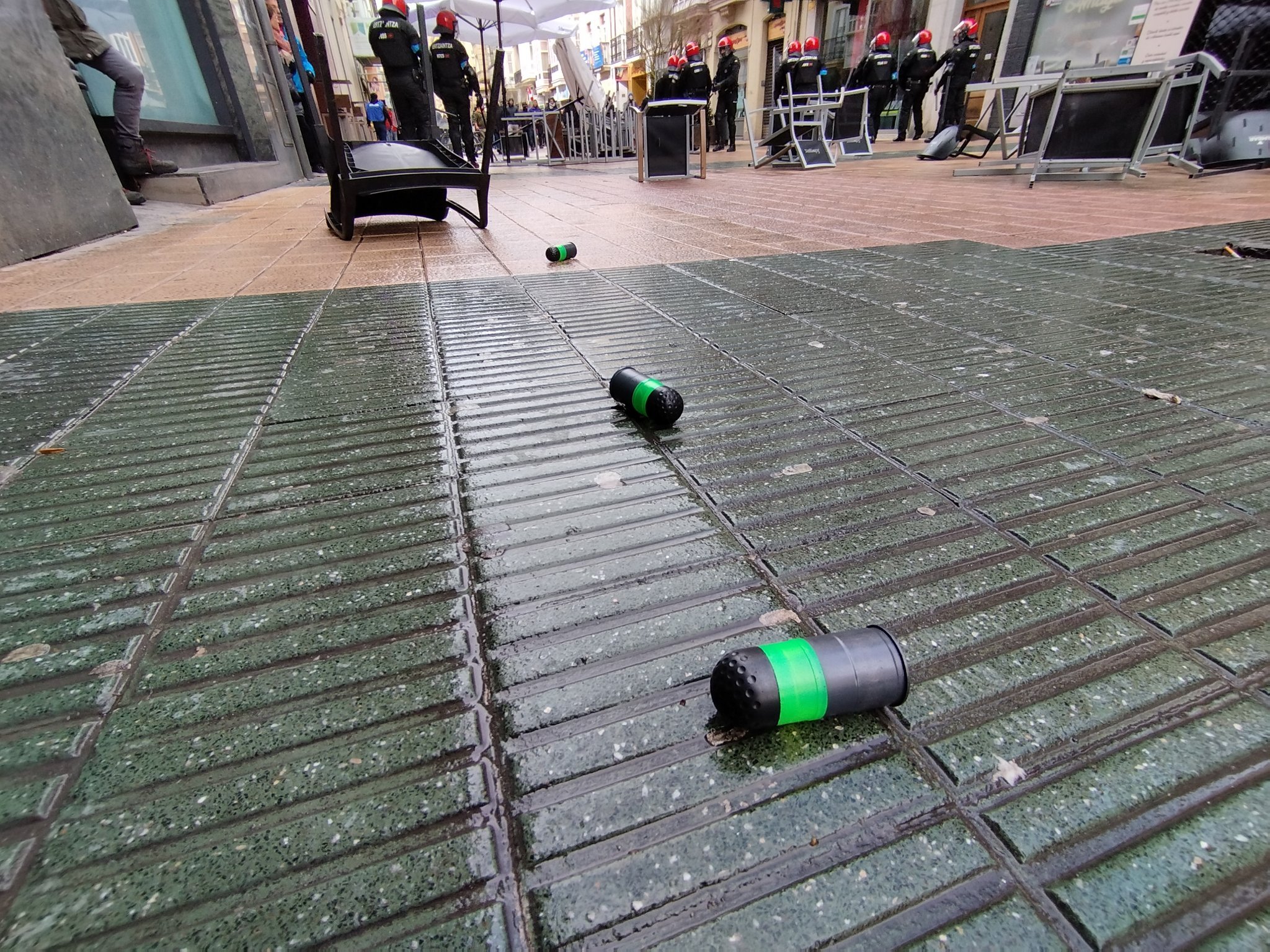 Erkoreka gezurretan ari da: foam jaurtigaiek ez dute errebotatzen ...