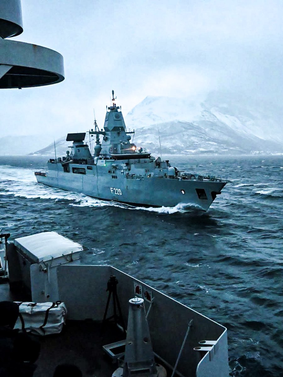 Londresek eta Berlinek NATOren misio bat bultzatu dute Groenlandian ...